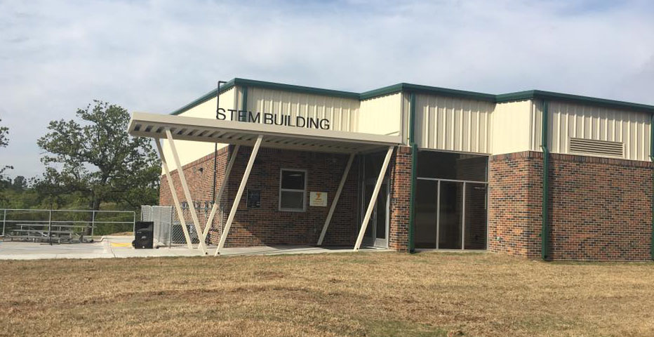 Henryetta Public Schools Opens New STEM Building by Nabholz